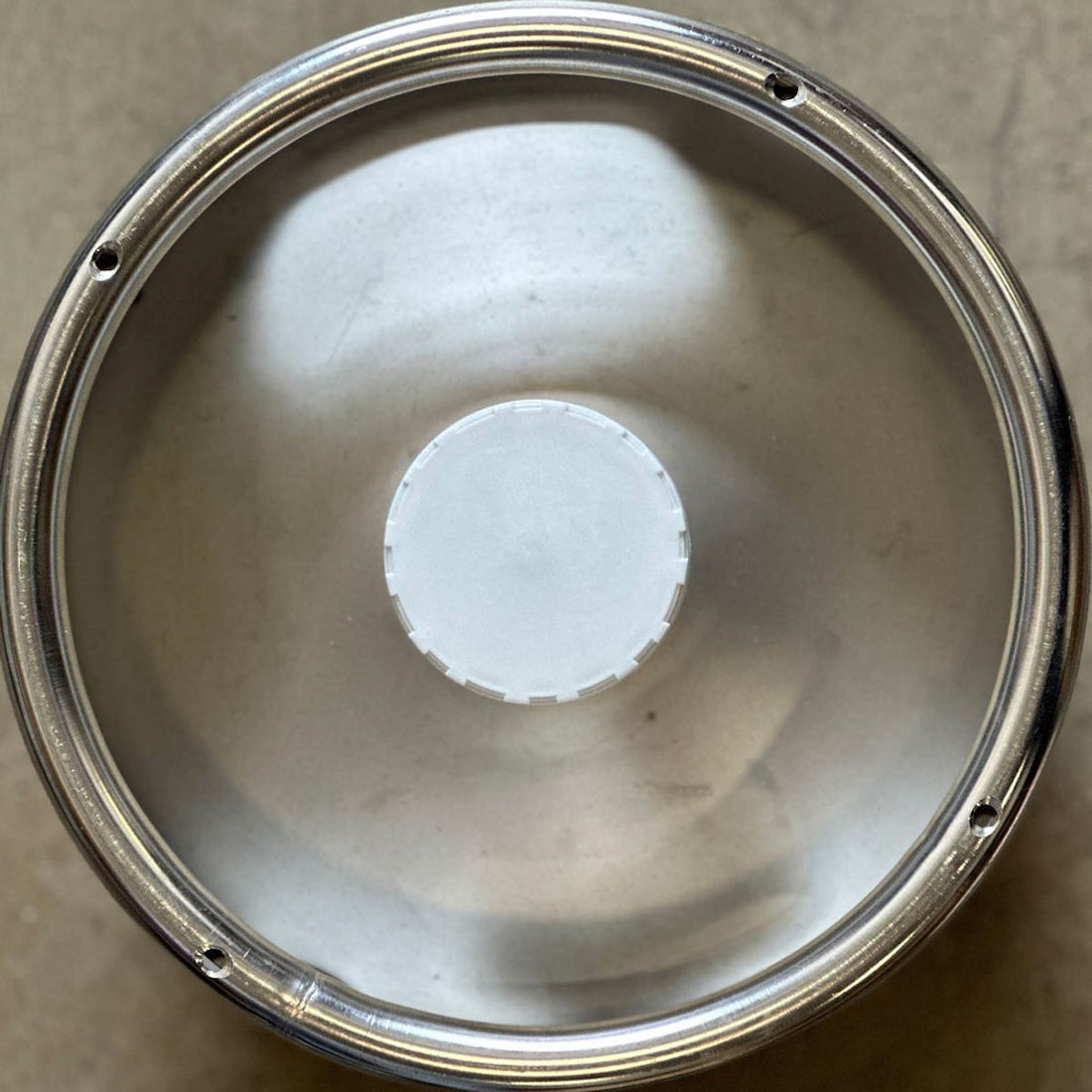White Keg Caps – Keg Collars Network